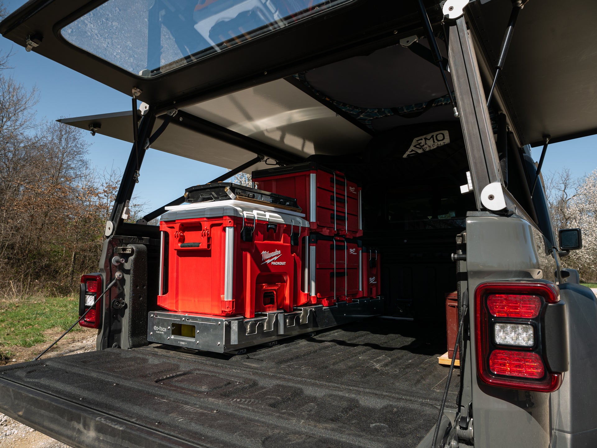 Oz-Tech: Elevate Your Journey with Innovative Solutions